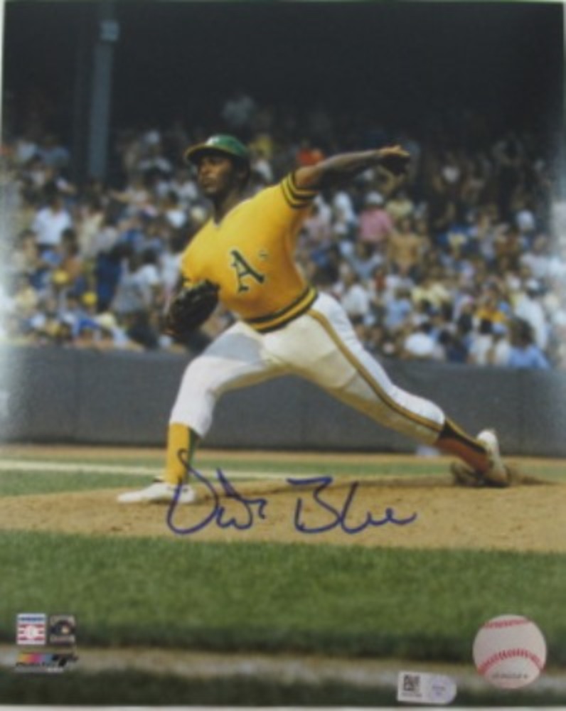 Vida Blue Autographed 16x20 | MLB Auctions