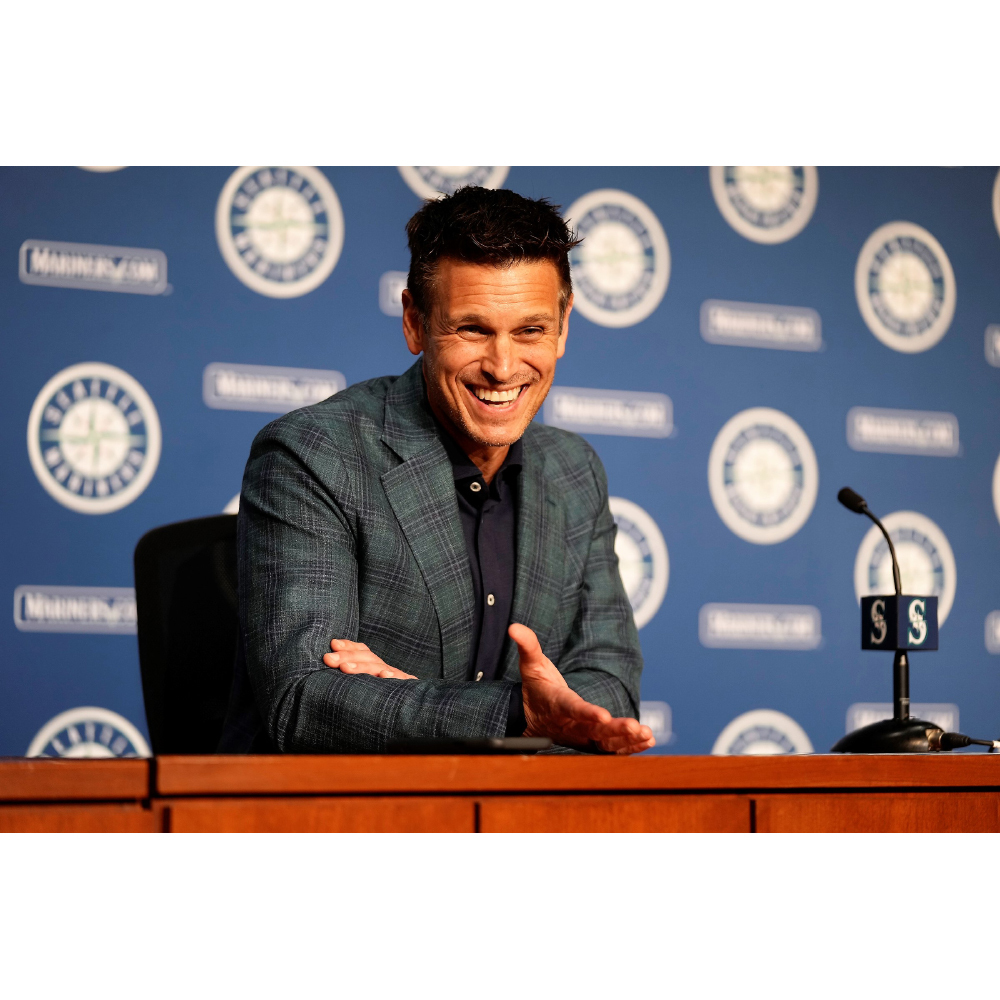 Suite Experience With Jerry Dipoto | Seattle Mariners Auctions