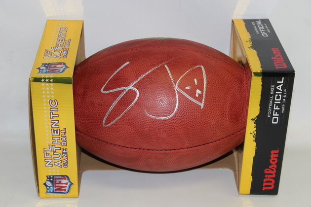 NFL Auction | CHARGERS - STEVIE JOHNSON SIGNED AUTHENTIC FOOTBALL