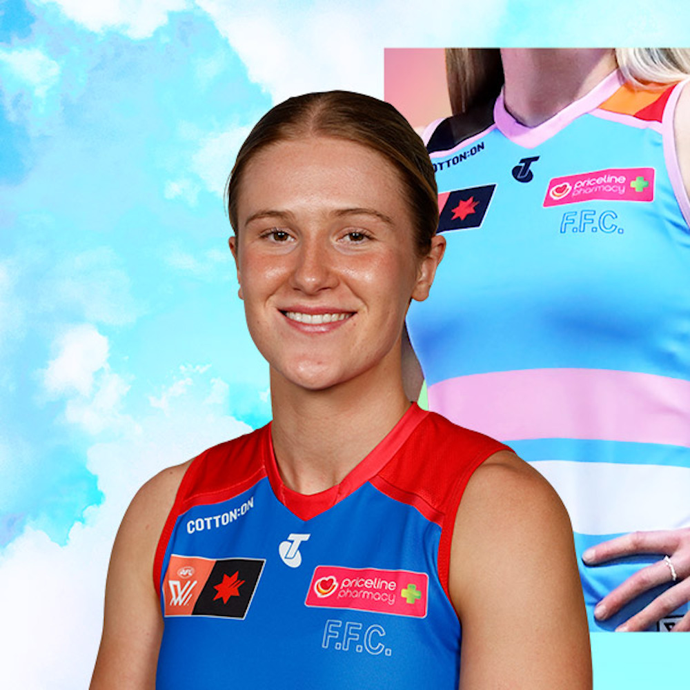 S7 AFLW Pride Guernsey - Match Worn* by Isabella Grant | Bulldogs Shop ...