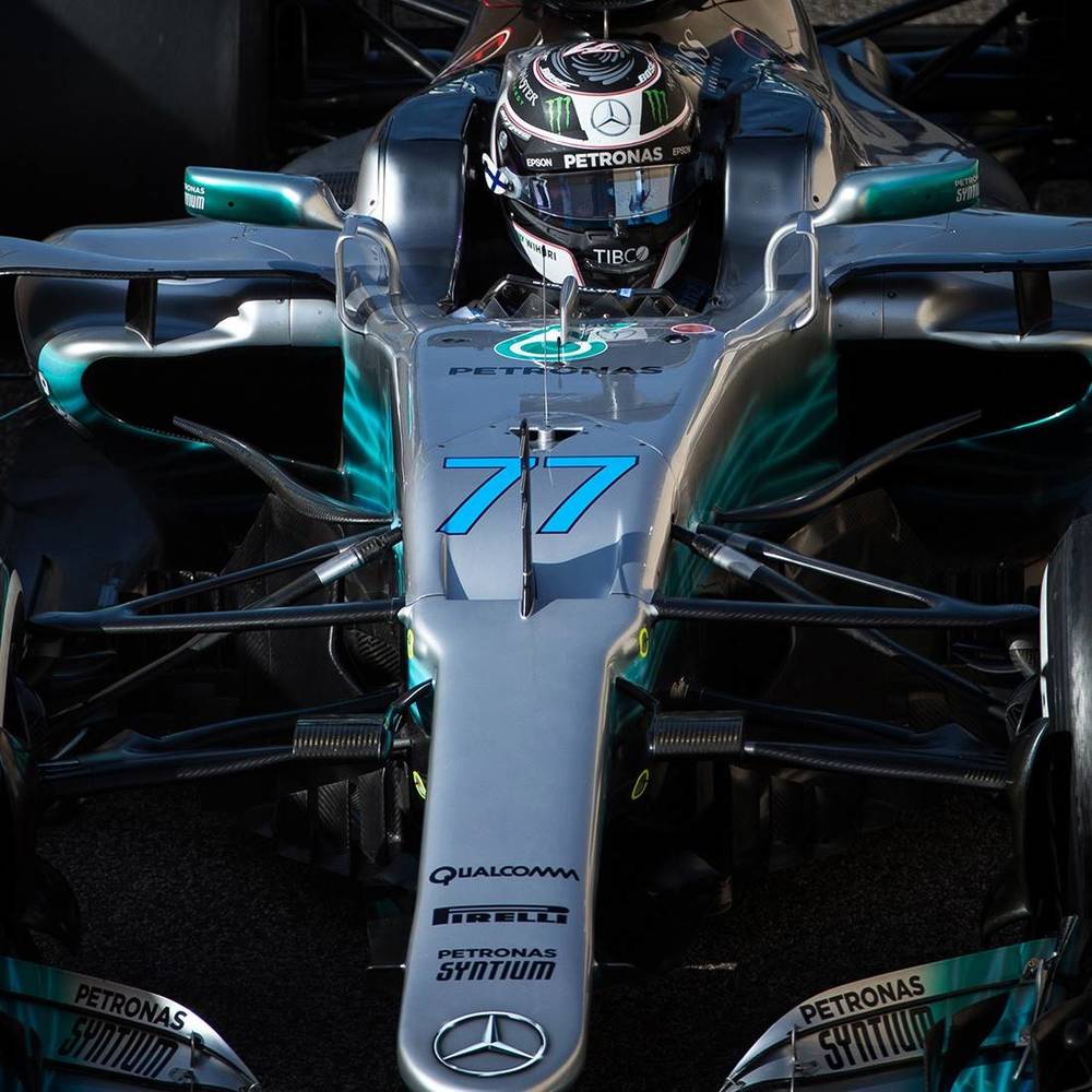 Valtteri Bottas 2017 Bodywork in Acrylic | F1 Authentics