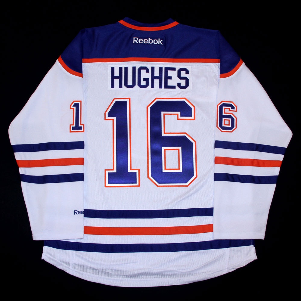 Pat Hughes #16 - Autographed 1984 Stanley Cup Champions 30 Year Legacy ...