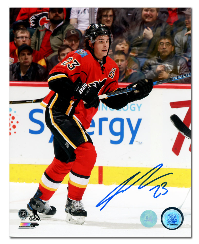 Sean Monahan Calgary Flames Autographed Hockey 8x10 Photo - NHL Auctions