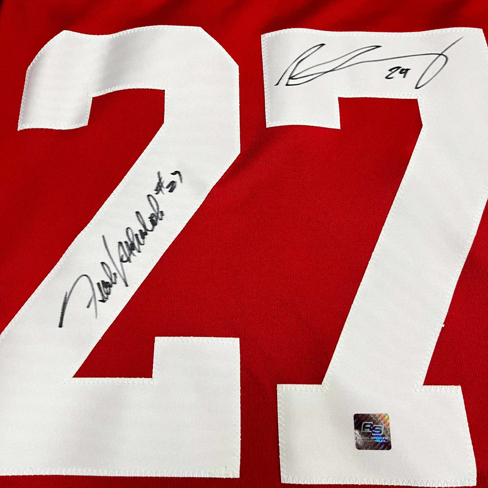 #27 Frank Mahovlich Signed Team '72 Sweater (Dual Signed w/ Wayne ...