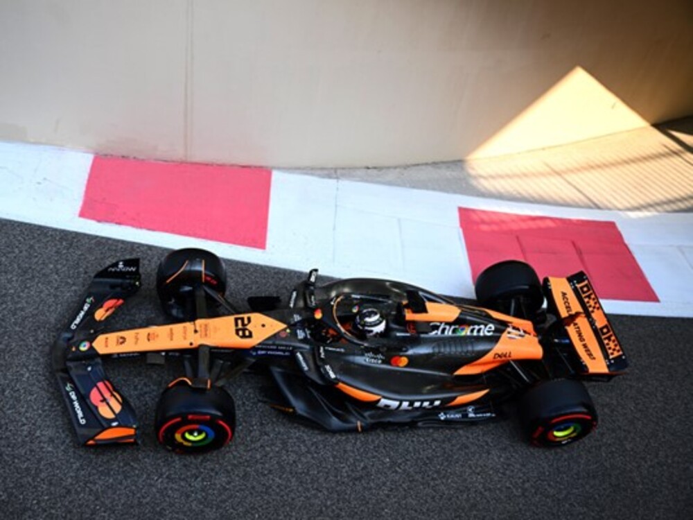 McLaren F1 Team VIP Experience in Australia: Sunday Race | 希尔顿荣誉客会积分竞拍