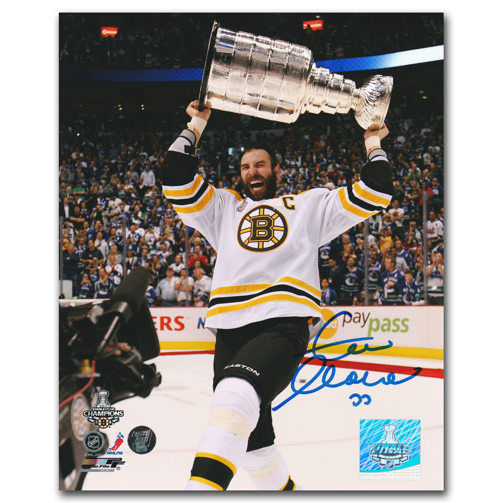 Zdeno Chara Autographed Boston Bruins 8X10 Photo - NHL Auctions