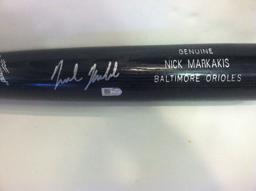 Nick Markakis - Signed Bat (HZ056148) | MLB Auctions