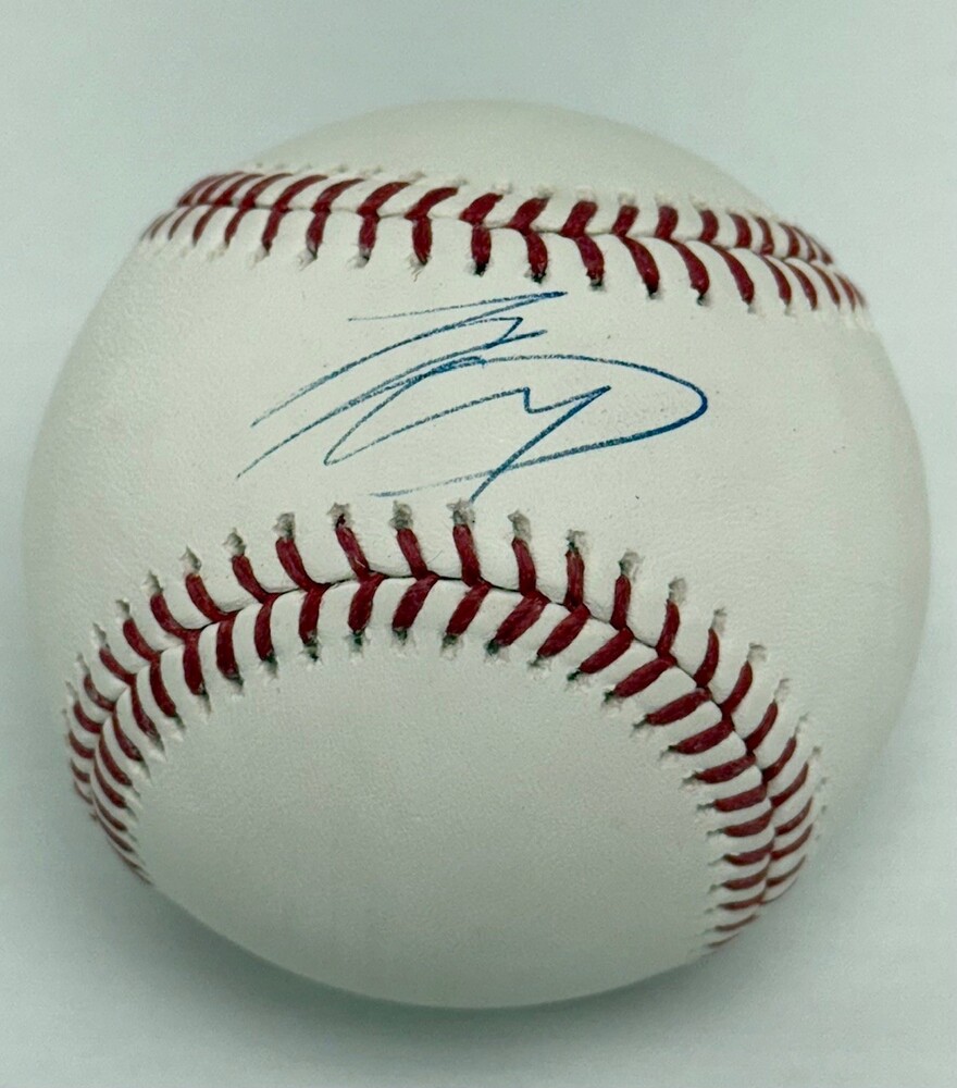 Shohei Ohtani Autographed Baseball (Rare Rookie Signature) | MLB Auctions