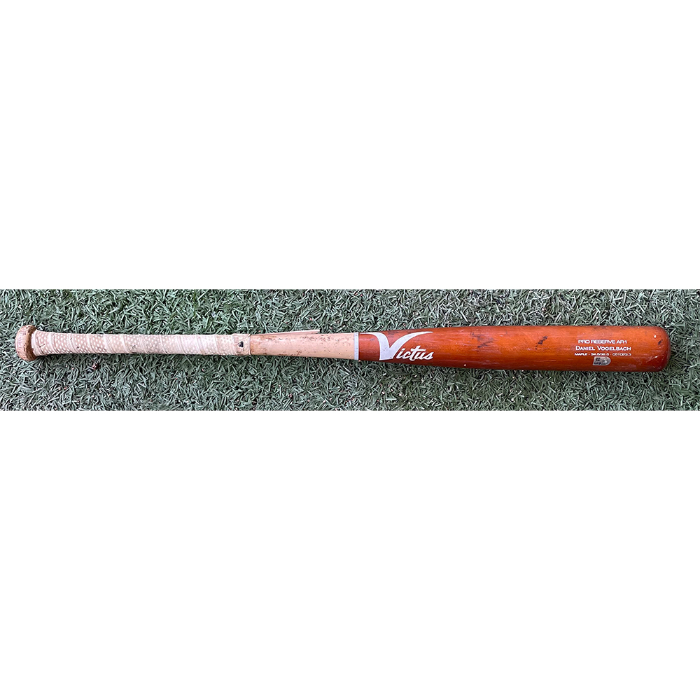 Daniel Vogelbach #32 - Game-Used Cracked Bat - Evan Phillips to Daniel ...