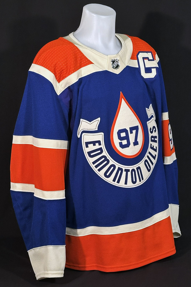 Connor McDavid #97 With "C" - Edmonton Oilers vs Calgary Flames "Battle ...