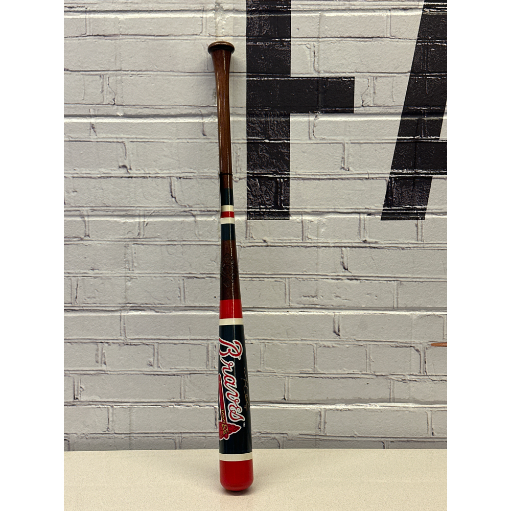 Matt Olson MLB Authenticated and Autographed Bat | Atlanta Braves Auctions
