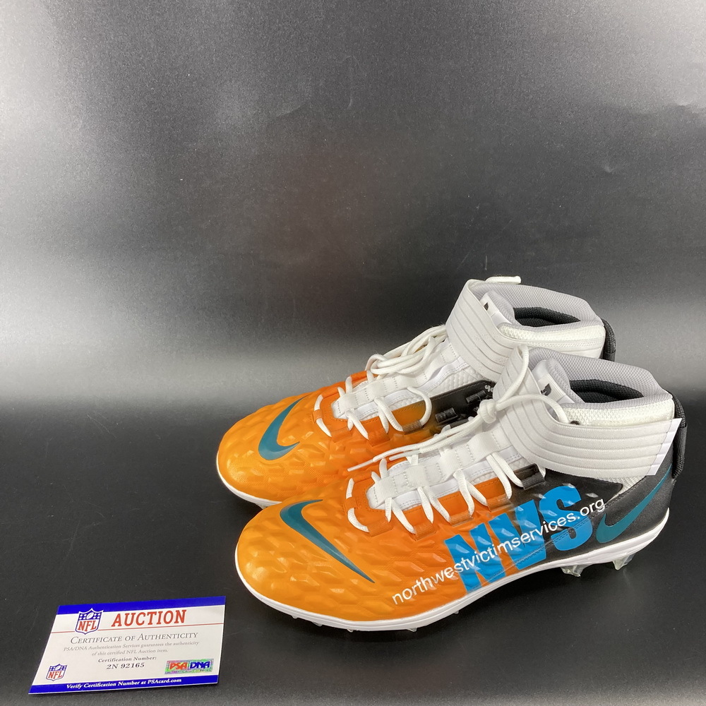 MCMC - Eagles Jordan Davis Game Issued Custom Cleats 2022 Season ...