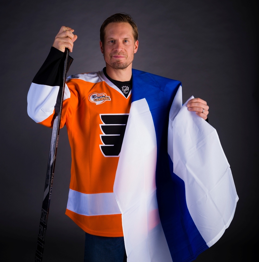 Finland Flag Signed by Olympian Kimmo Timonen - Philadelphia Flyers ...