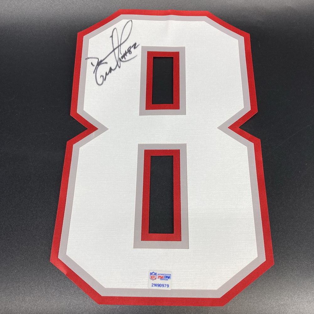 NFL - Patriots Daniel Graham Signed Jersey Number | The official ...