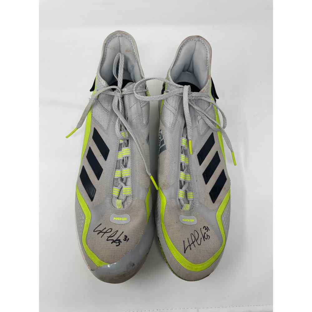 Liam Hendriks Game-Used Autographed Cleats | White Sox Auctions