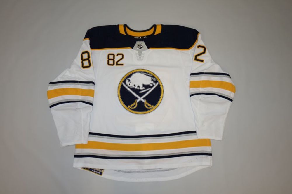 Nathan Beaulieu 2018-19 Buffalo Sabres Set 2 Away Jersey - NHL Auctions