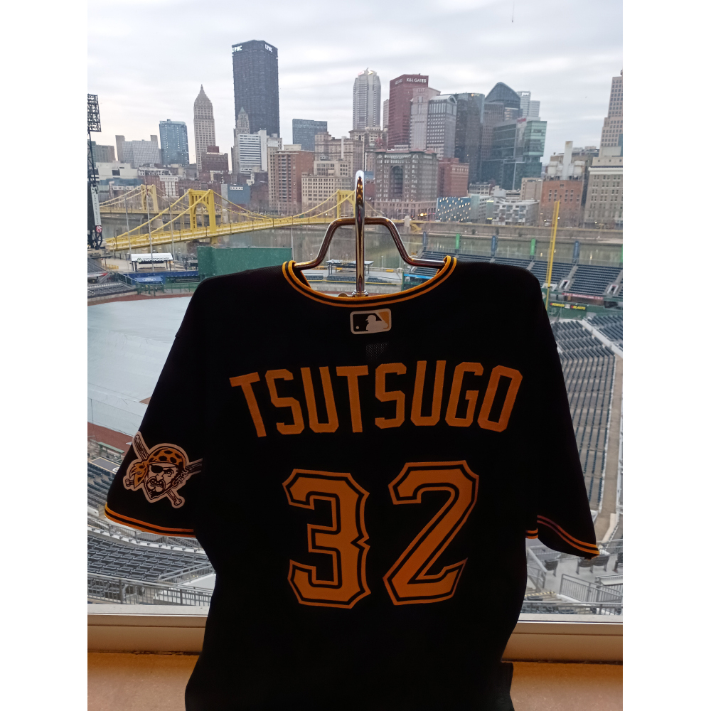 Team Issued Black Yoshi Tsutsugo #32 Jersey - Size 46 | MLB Auctions