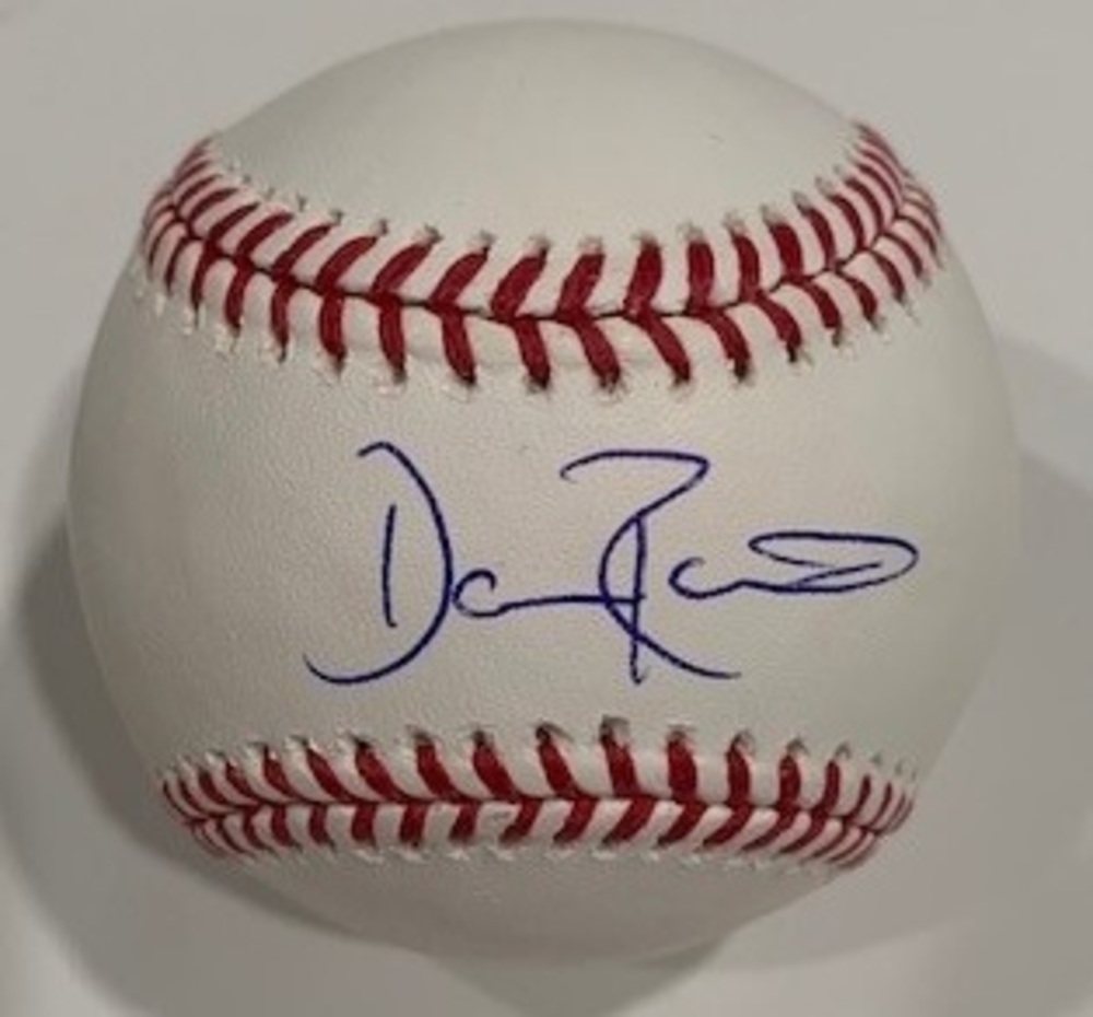 Dave Roberts Autographed Baseball | MLB Auctions