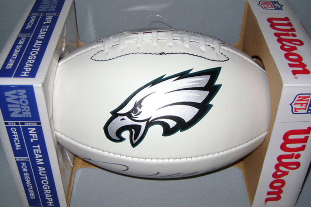 NFL Auction | EAGLES - KENJON BARNER SIGNED PANEL BALL