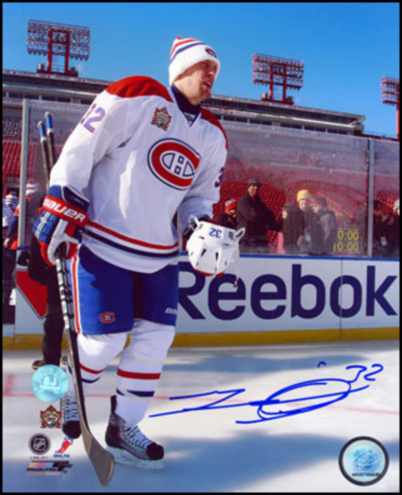 Travis Moen Montreal Canadiens Autographed Heritage Classic 8x10 Photo ...