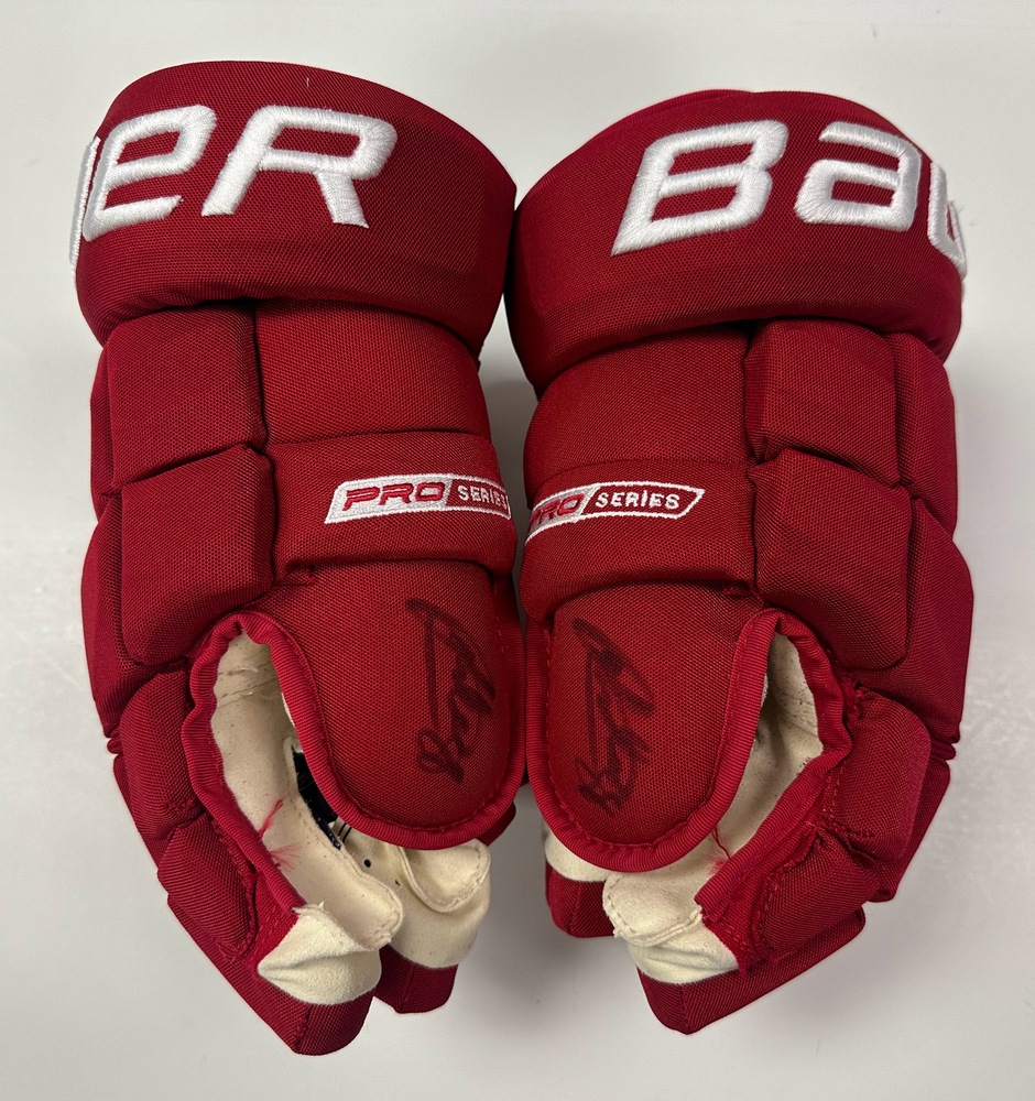 #88 Patrick Kane Game Used Gloves - Autographed - Detroit Red Wings ...