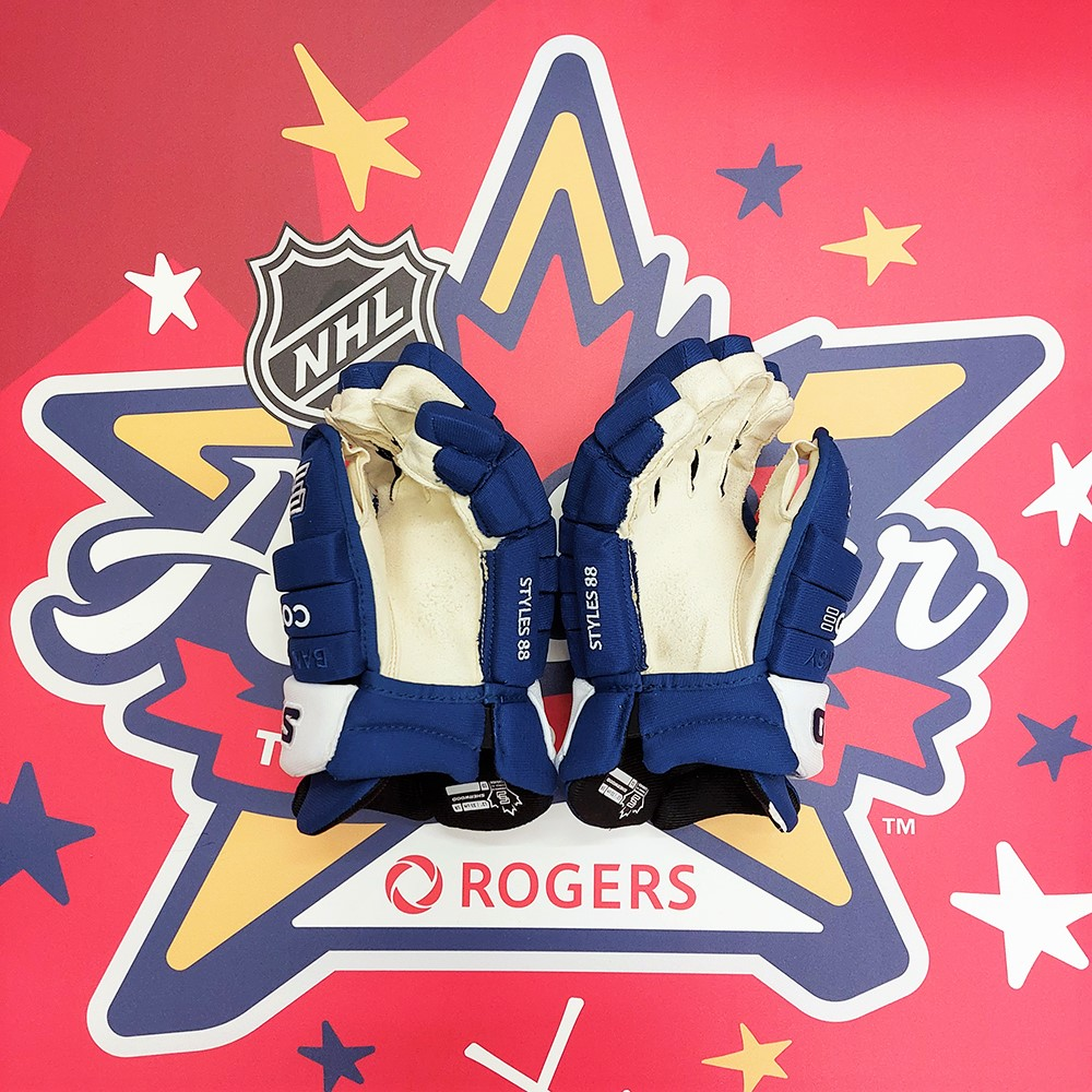 William Nylander 2023-24 Game Worn Gloves (2024 NHL Skills Feb 2nd ...