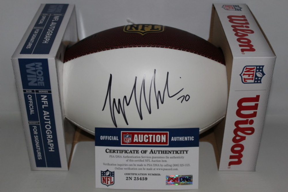 NFL - PATRIOTS LOGAN MANKINS SIGNED PANEL BALL | The official auction ...