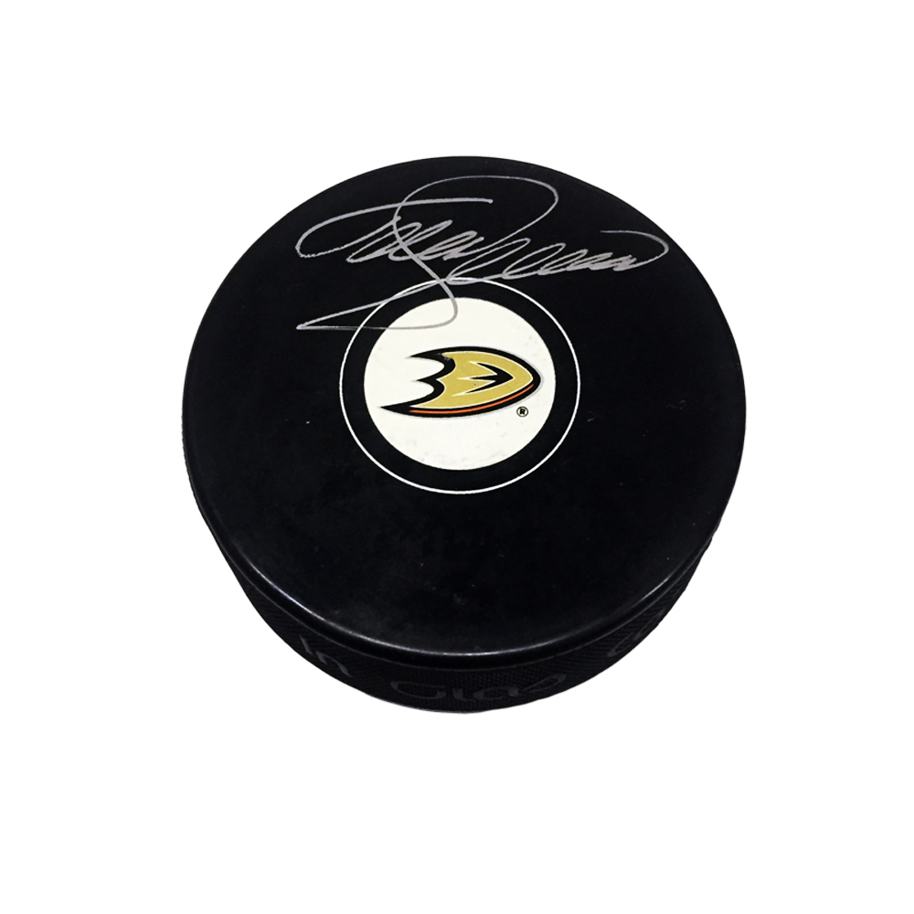 TEEMU SELANNE Signed Anaheim Ducks Puck - NHL Auctions