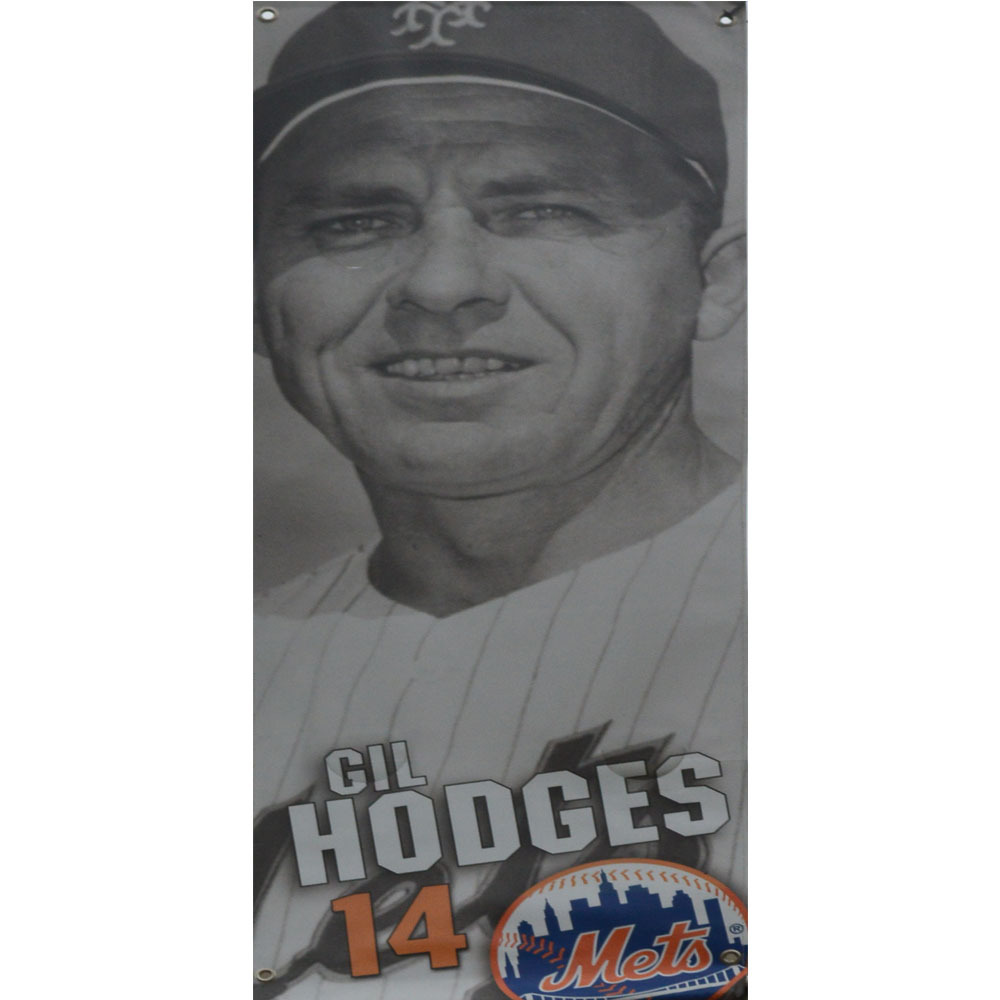 Gil Hodges - Citi Field Banner - HZ479334 | MLB Auctions