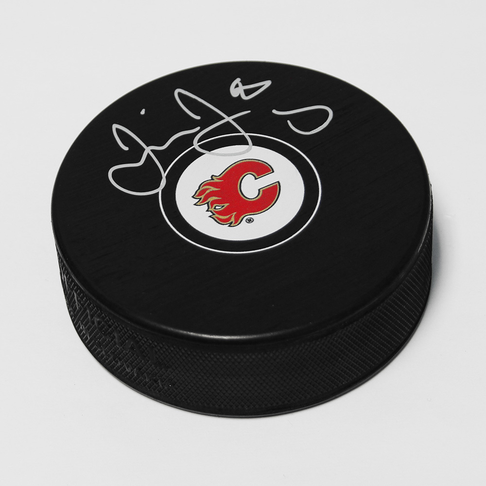 Jaromir Jagr Calgary Flames Signed Autograph Model Hockey Puck - NHL ...