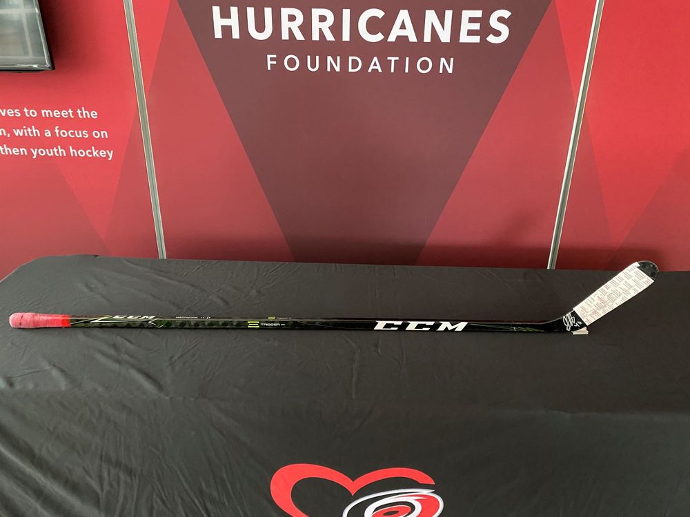 Jordan Martinook #48, warm-up used Military stick - NHL Auctions