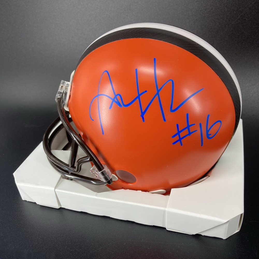 NFL - Browns Andrew Hawkins Signed Mini Helmet | The official auction ...
