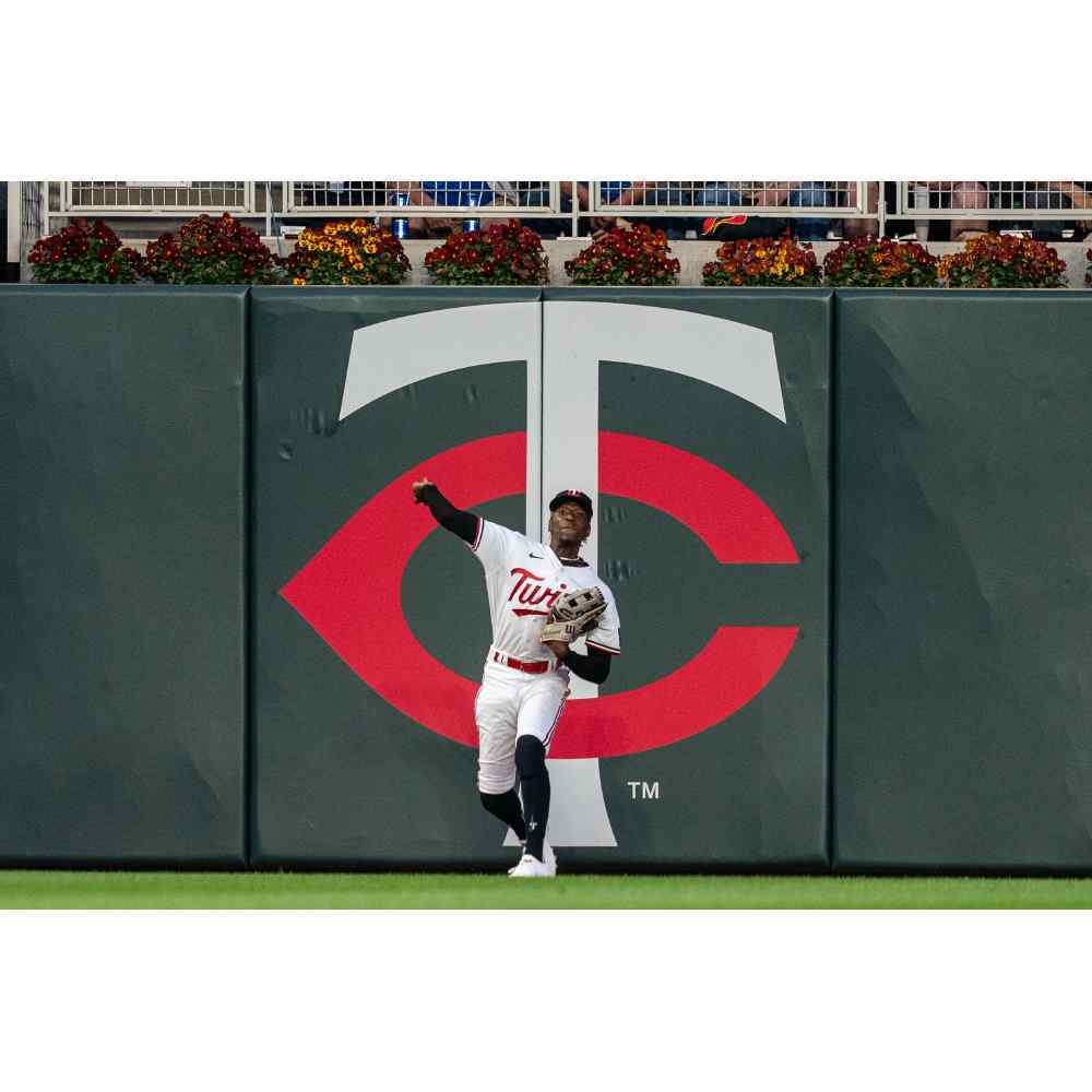 Nick Gordon Autographed Jersey | Minnesota Twins Auctions