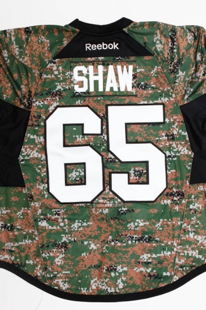 #65 - Andrew Shaw Autographed Authentic Veterans Day camouflage Jersey ...