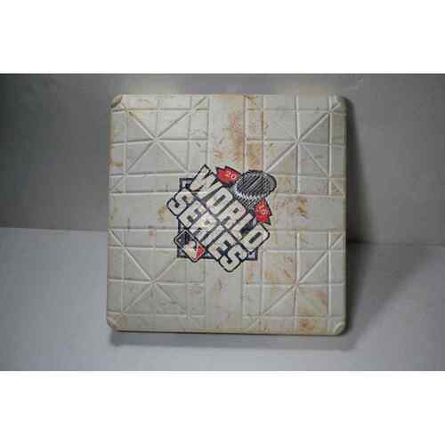 MLB Postseason Archive - 2015 World Series Game 5 - Kansas City Royals ...