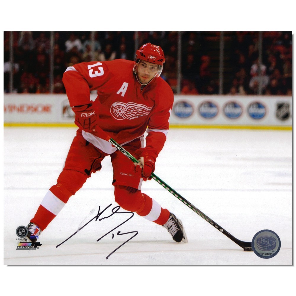 Pavel Datsyuk Autographed Detroit Red Wings 8x10 Photo (autograph ...