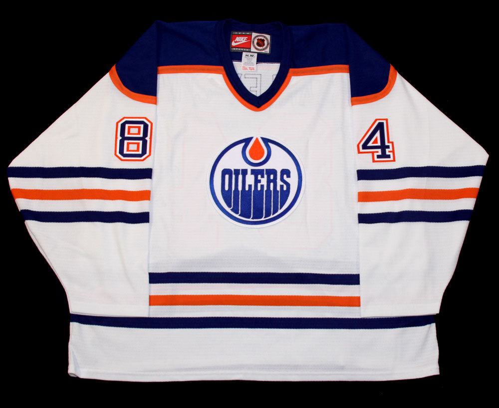 1984 Edmonton Oilers Stanley Cup Champions Team Signed #84 Stanley Cup ...