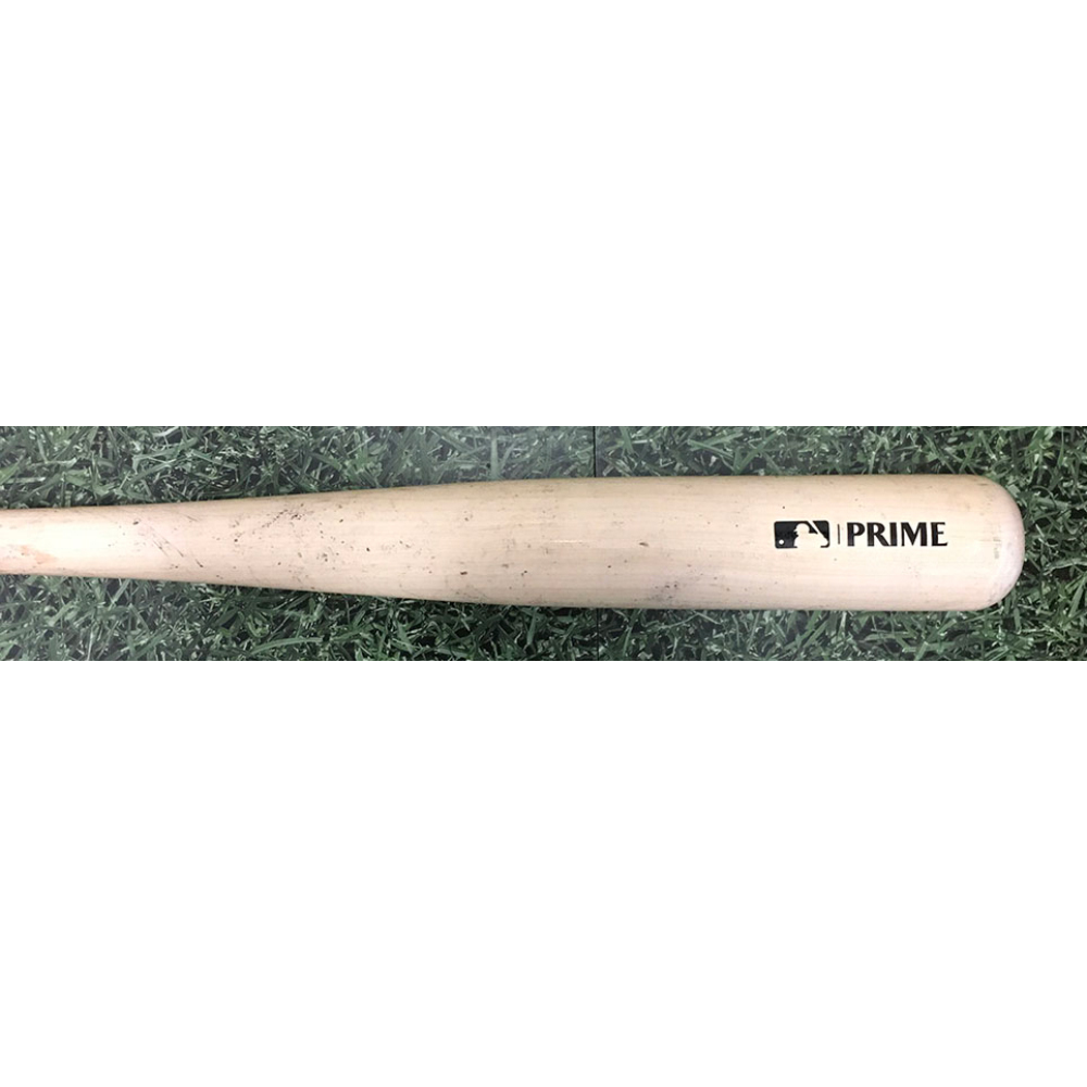 Travis Shaw 04/10/21 Game-Used Cracked Bat | MLB Auctions