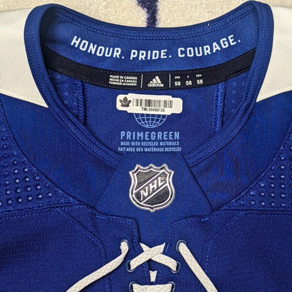 Jake Muzzin 2021-22 Blue Set 2 Game Worn Jersey | Real Sports Auction