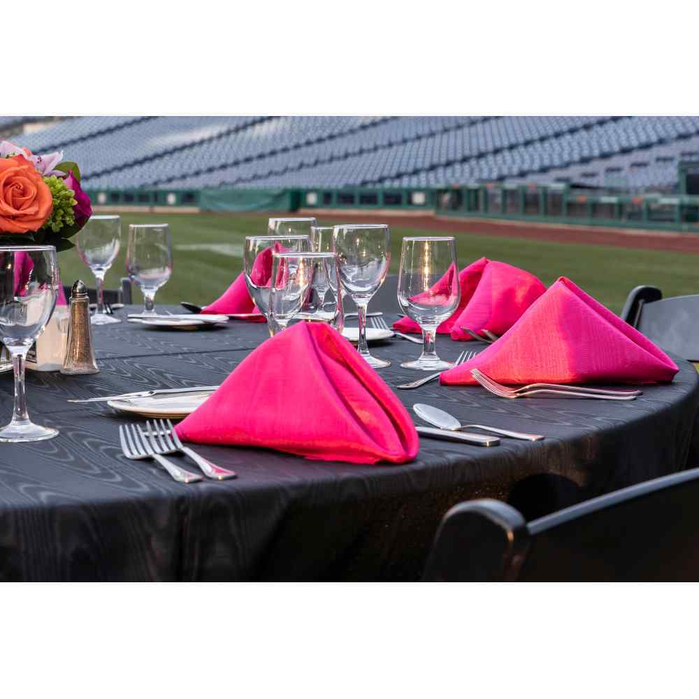 Private On-Field Dinner Party for Ten at Citizens Bank Park | MLB Auctions