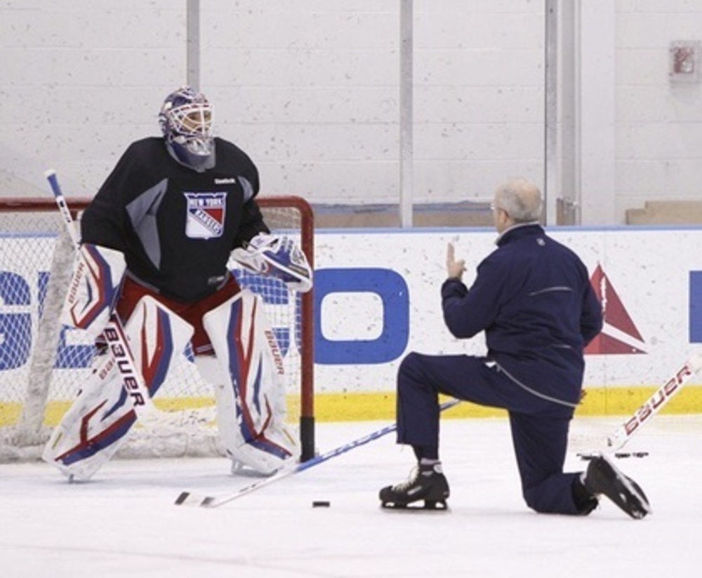 Private Goaltending Lesson with Coach Benoit Allaire - NHL Auctions