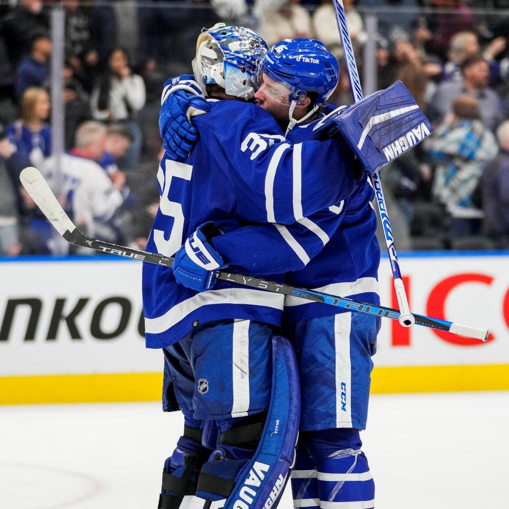 Mitch Marner 2021-2022 Game Worn Milestone Gloves (300th NHL Assist ...
