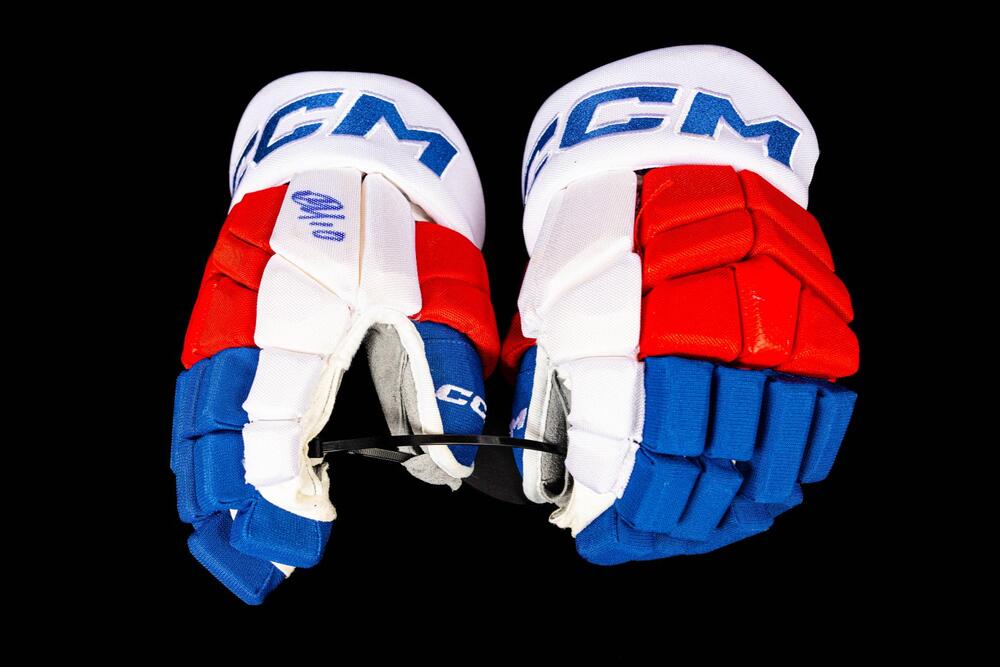Signed and Game-Used CCM Gloves by #10 Artemi Panarin - NHL Auctions
