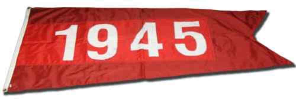 Wrigley Field Collection -- Rooftop Flag -- 1945 | Chicago Cubs Auctions