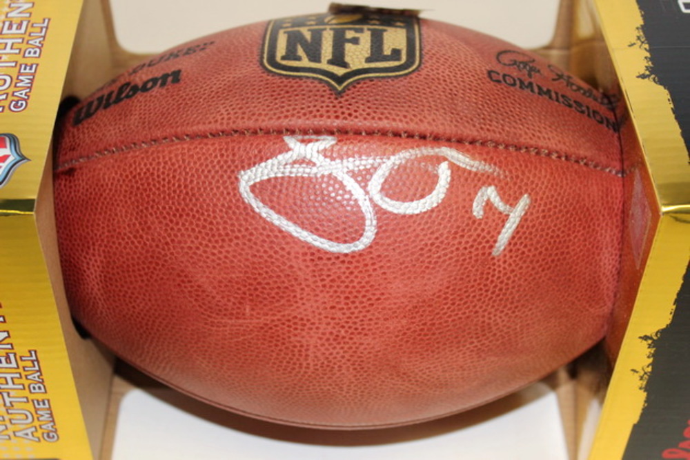 NFL - CHIEFS SAMMY WATKINS SIGNED AUTHENTIC FOOTBALL | The official ...