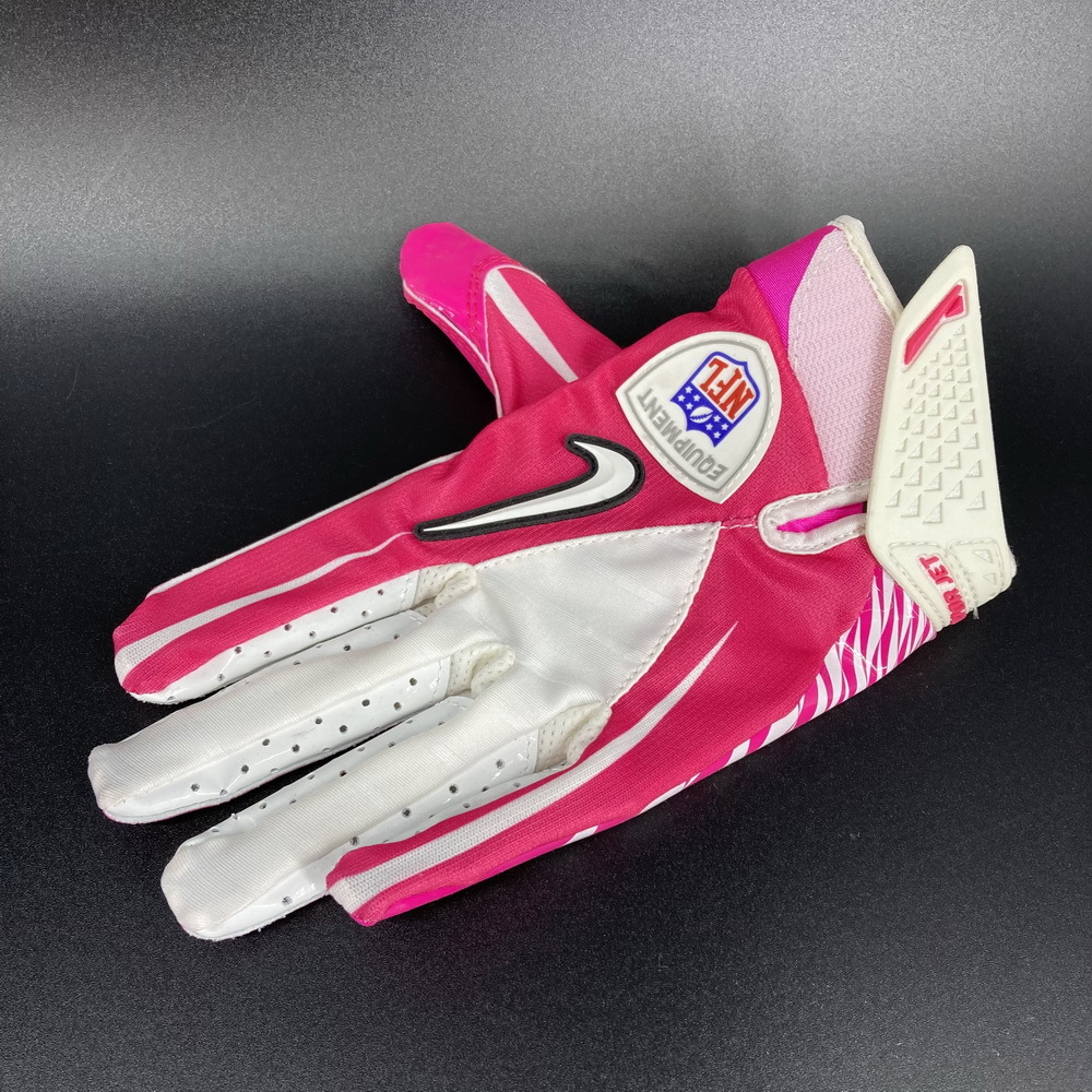 Crucial Catch - Game Issued Glove Size XL | The official auction site ...