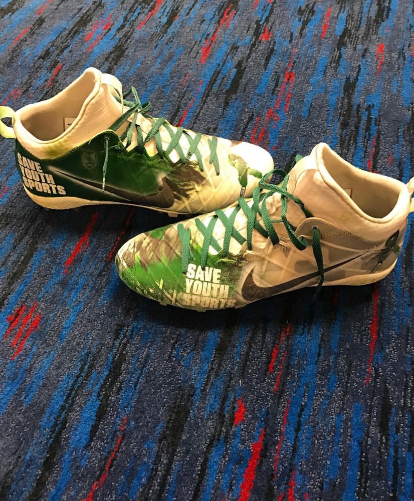 TENNESSEE TITANS - DERRICK HENRY GAME-WORN CUSTOM CLEATS 12/11/16 | The ...